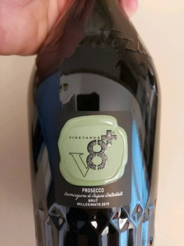 2019 V8+ Prosecco Millesimato Brut | Vivino US