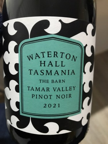 Waterton Hall The Barn Pinot Noir | Vivino US