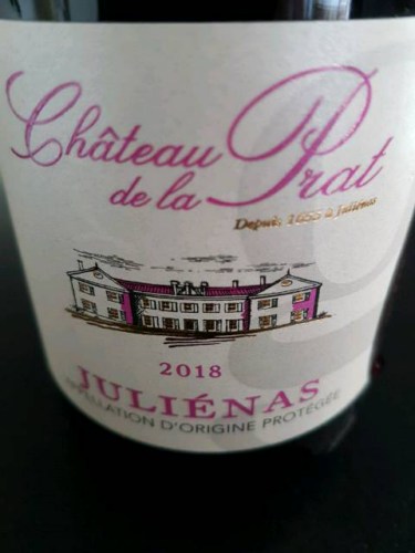 2018 Signé Vignerons Château de la Prat Juliénas | Vivino English