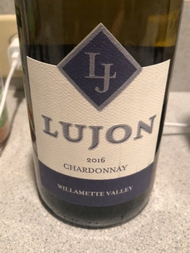 Lujon Chardonnay | Vivino US