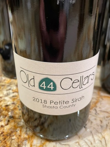 Old 44 Cellars Petite Sirah | Vivino US