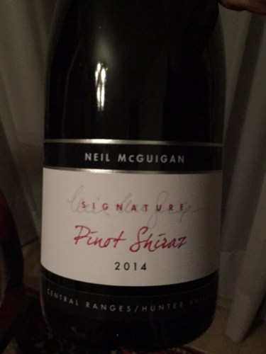 Neil Mcguigan Signature Pinot - Shiraz | Vivino English