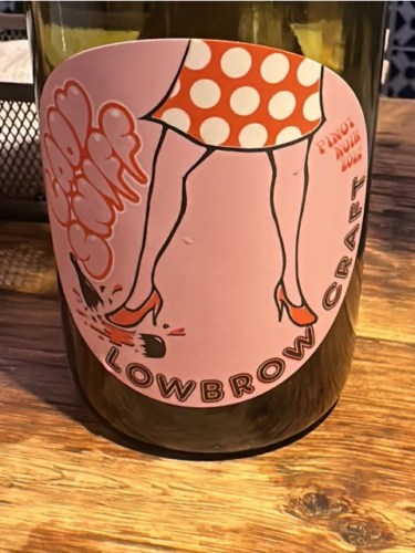 Lowbrow Craft Lady Sniff Pinot Noir | Vivino US