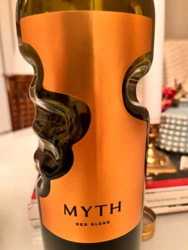 Myth Red Blend | Vivino US