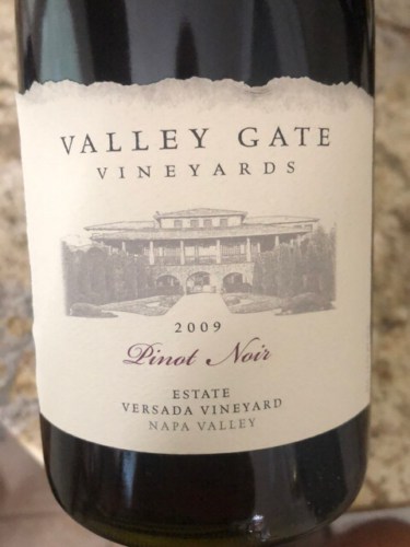 Valley Gate Vineyards Versada Vineyard Pinot Noir | Vivino United States