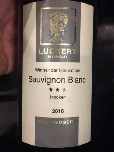 Weingut Luckert Sauvignon Blanc Trocken | Vivino US