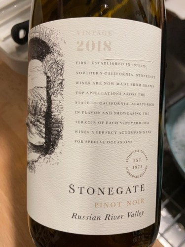 Stonegate Winery Pinot Noir | Vivino US