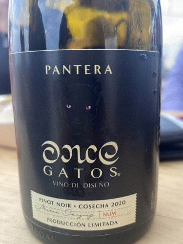 Once Gatos Pantera Pinot Noir | Vivino US