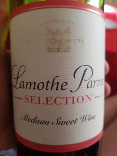 Lamothe Parrot Selection Medium Sweet Rouge | Vivino US