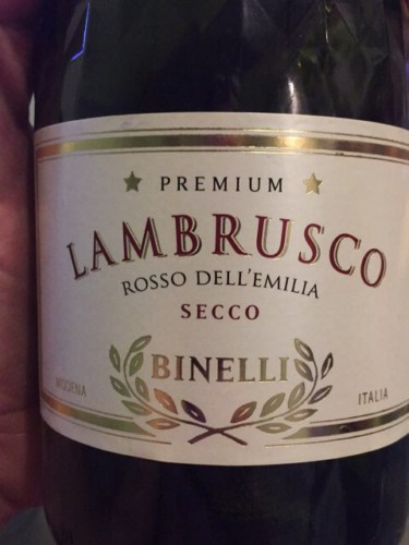Mastro Binelli Premium Lambrusco Rosso dell'Emilia Secco | Vivino US