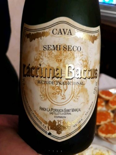 Lacrima Baccus Cava Semi Seco | Vivino US