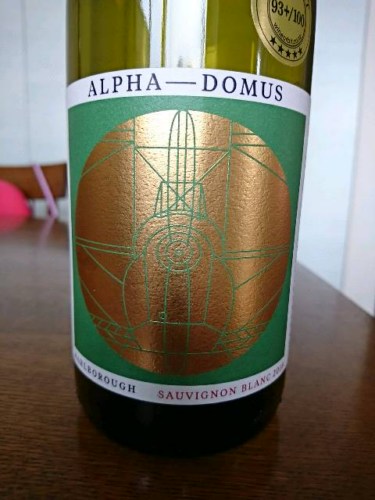 Alpha Domus Sauvignon Blanc | Vivino Singapura