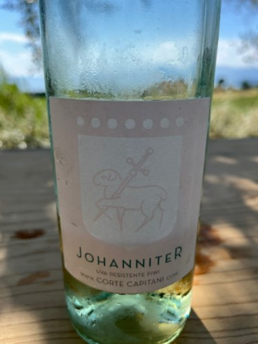 Corte Capitani Johanniter | Vivino US