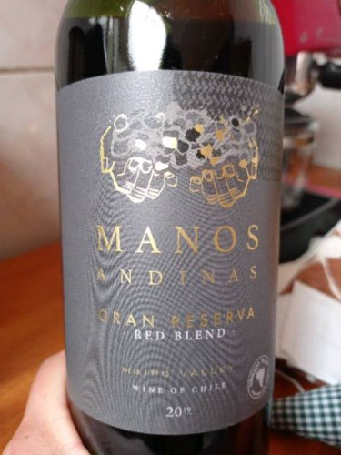 Manos Andinas Gran Reserva Red Blend | Vivino English