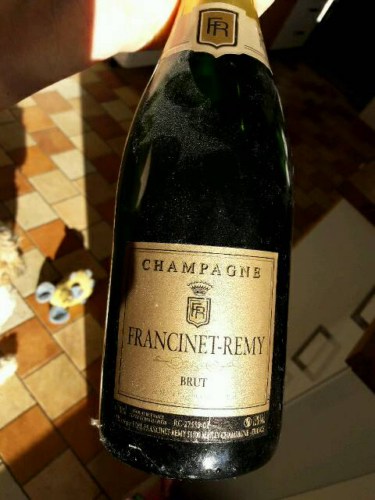Francinet-Remy Champagne Brut | Vivino Brasil