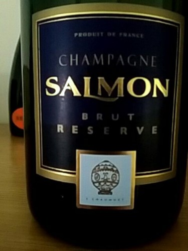Salmon Reserve Brut Champagne | Vivino US
