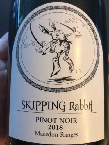Skipping Rabbit Macedon Ranges Pinot Noir | Vivino US