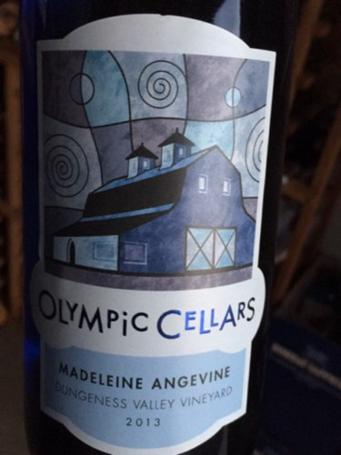 Olympic Cellars Winery Dungeness Valley Vineyard Madeleine Angevine ...