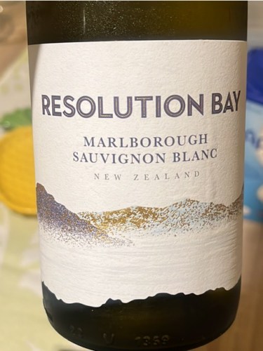 Félix Solís Resolution Bay Sauvignon Blanc | Vivino English