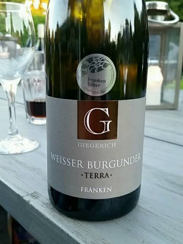 Weingut Giegerich Terra Weisser Burgunder | Vivino Australia