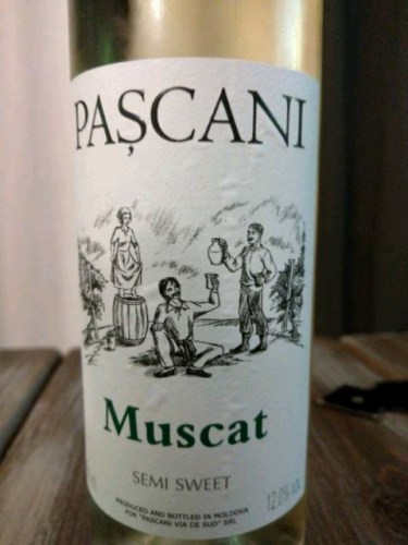 Paşcani Muscat Semi Sweet | Vivino Australia