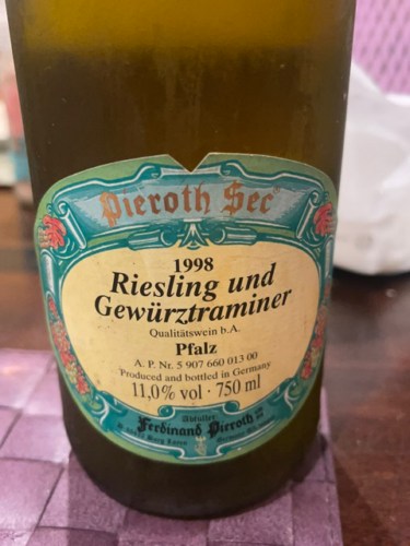Pieroth Riesling - Gewürztraminer Sec | Vivino US