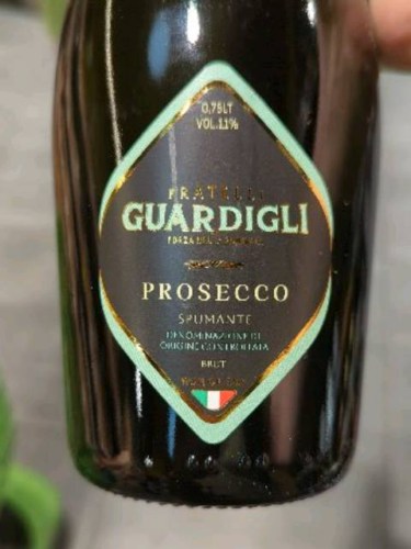 Fratelli Guardigli Prosecco Spumante Brut | Vivino US
